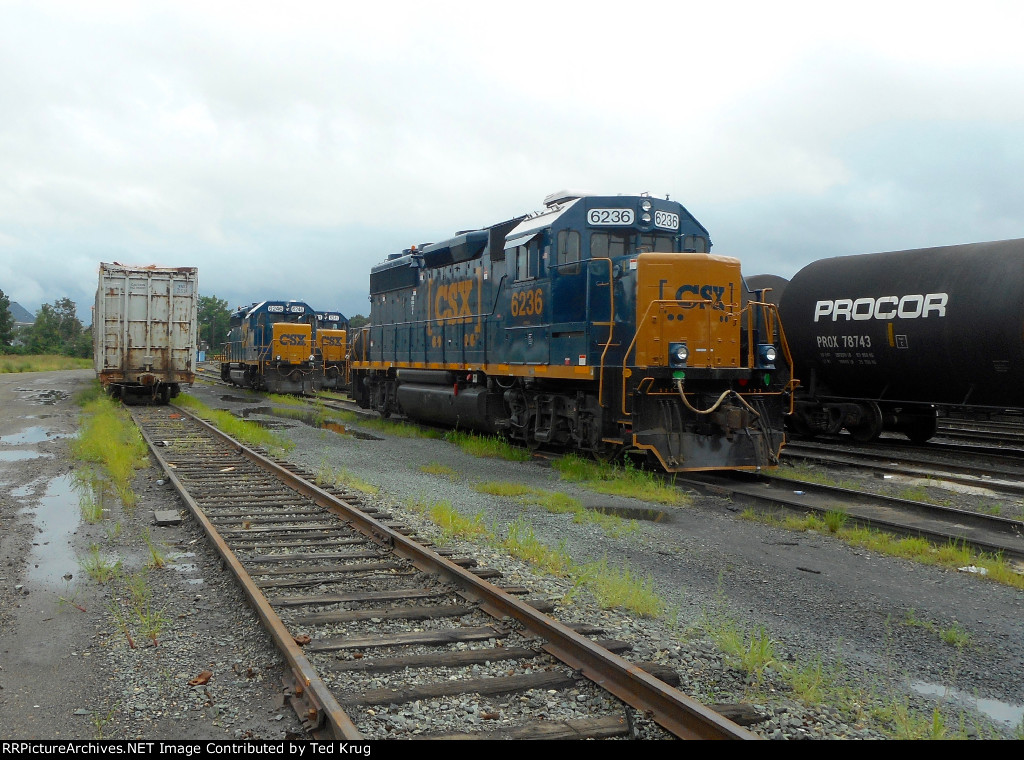 CSX 6236, 6246 & 6241